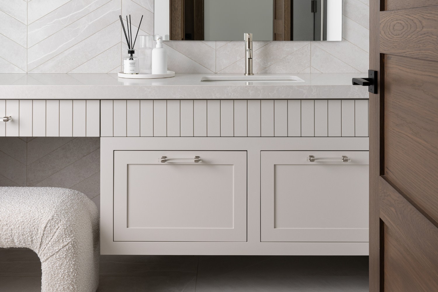 Warm-White Modern Ensuite Bathroom - Chervin Kitchen & Bath - Muskoka, ON