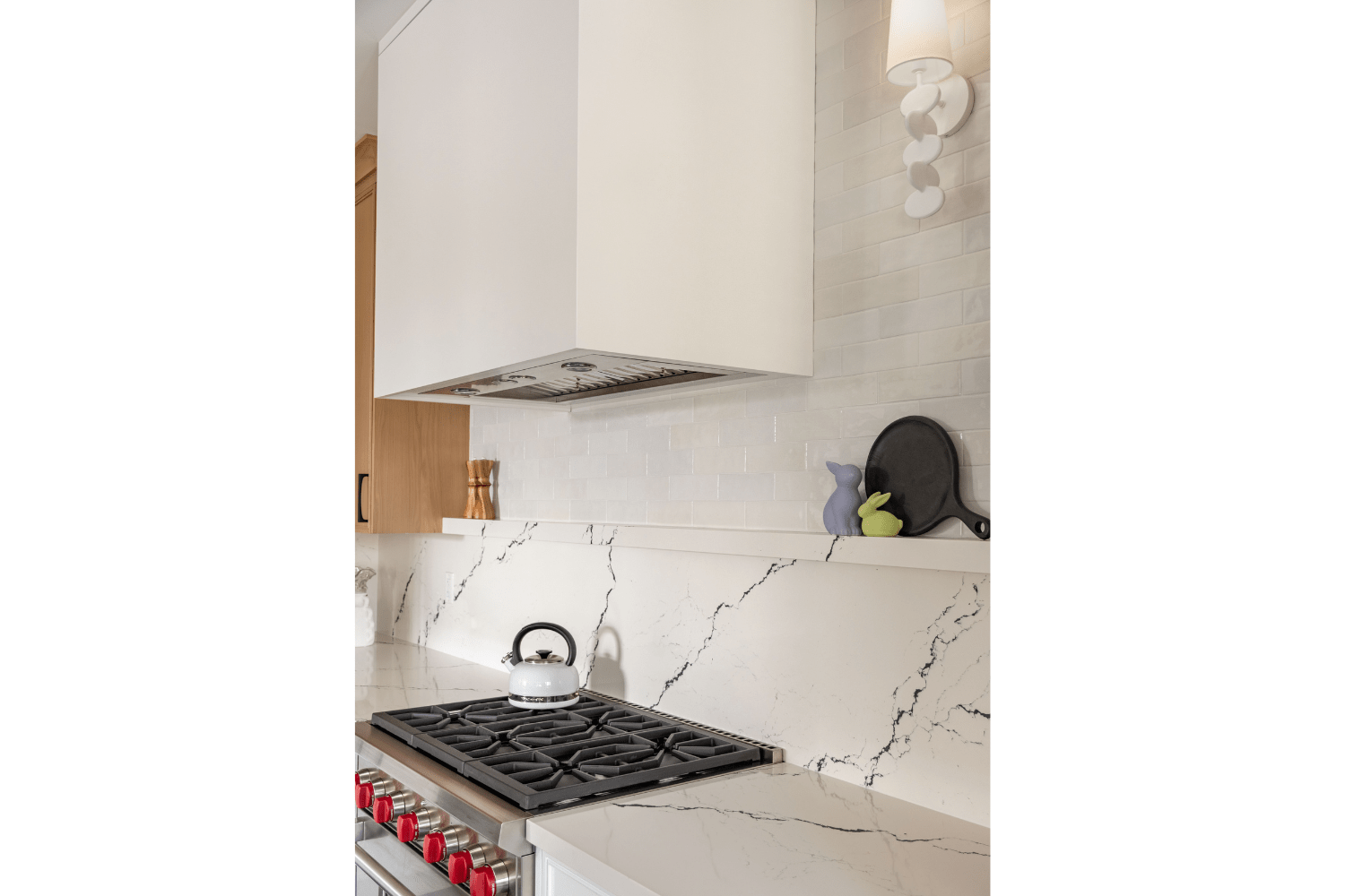 From Builder-Grade to Beautiful: A Tailored Kitchen Redesign – Chervin ...